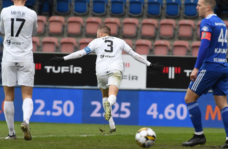 VIDEO: Josef Mucha a Michal Kadlec před nedělním derby se Zlínem - 1.FC ...